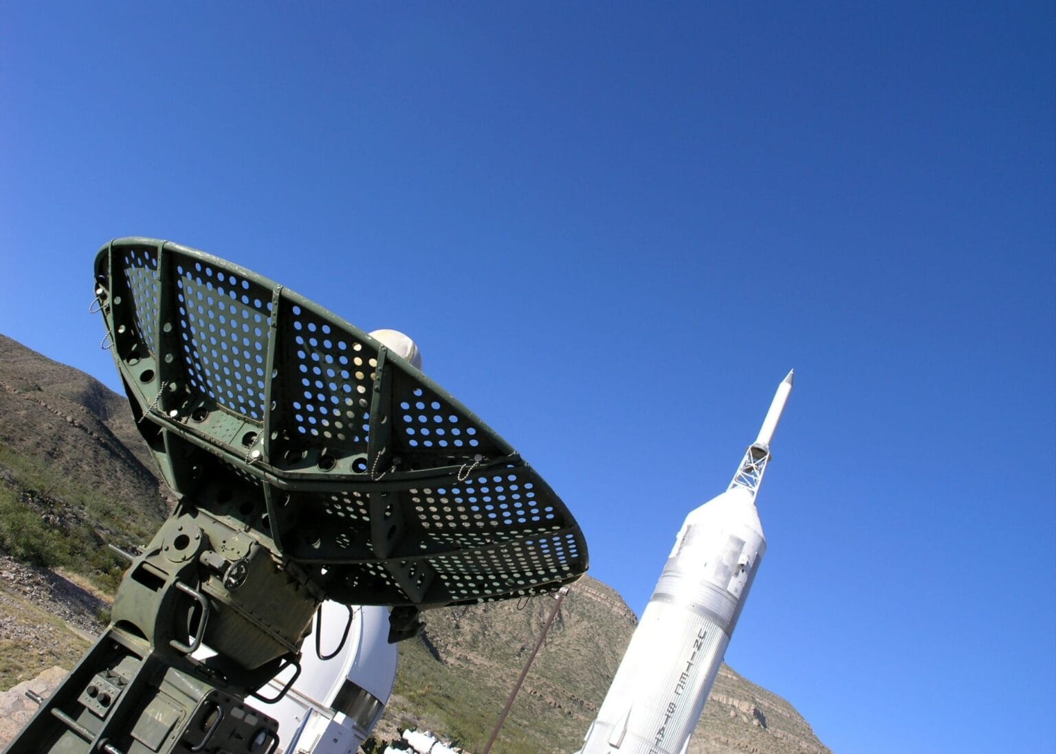 Amazon’s Big Leap Into Space: Project Kuiper Takes on Starlink ...